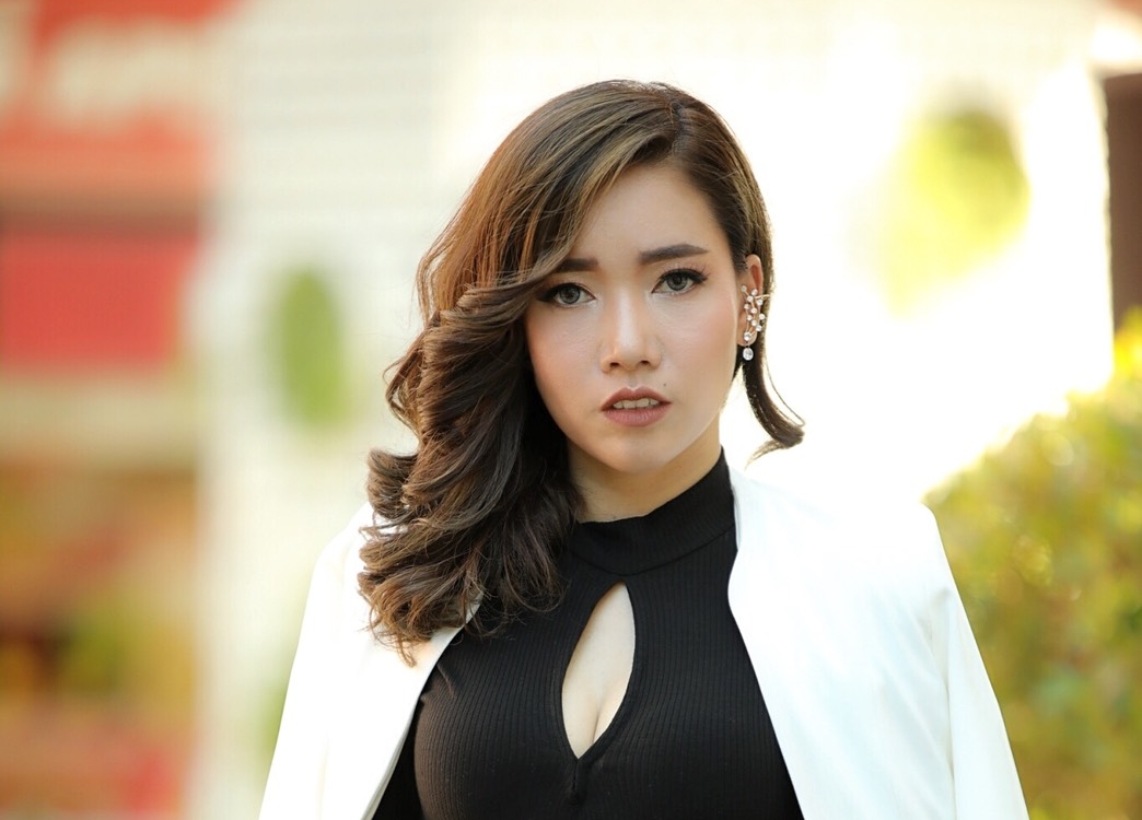 mc 2 ภาษา | Pretty MC Thailand